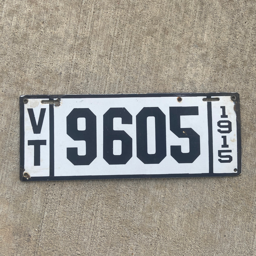 1915 Vermont Porcelain License Plate Low Number 9605 4 Four Digit Auto ...